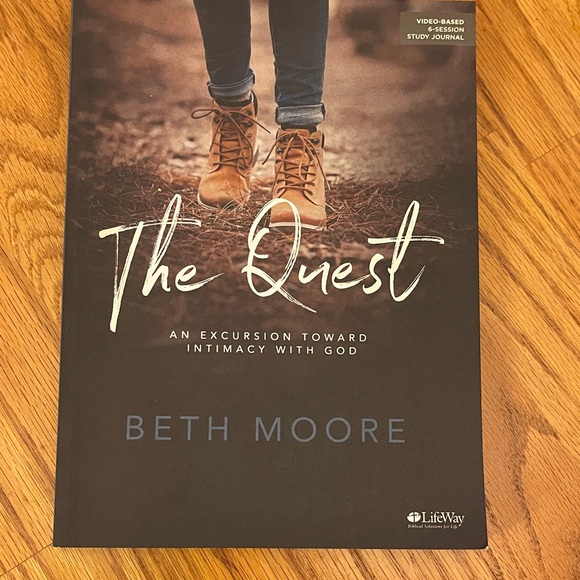 LifeWay Beth Moore | Accents | The Quest By Beth Moore Interactive ...